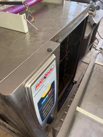 Rational oven with tin bench - Rational SCC 101 Repair object - PS ...