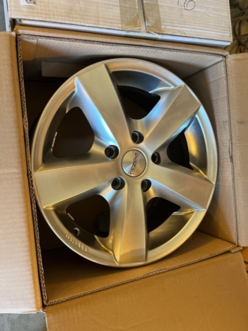 Aluminum rims 4pcs 16" - Dezent - PS Auction - We value the future ...