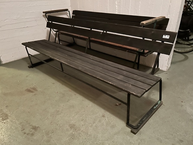 3 park benches - PS Auction - We value the future - Largest in net auctions