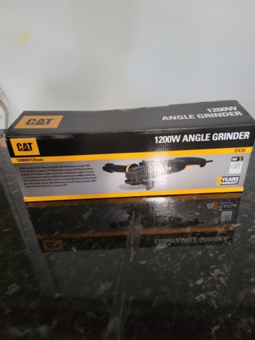 CAT 1200W Angle Grinder DX36 - Auktioner online - Nätauktioner ...