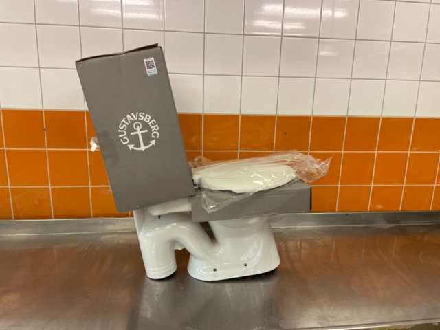 WC-stol barn, Gustavsberg - Auktioner online - Nätauktioner ...