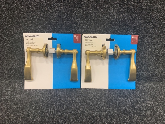 2 door handles Assa Abloy Epok 1927 matt brass - PS Auction - We value ...