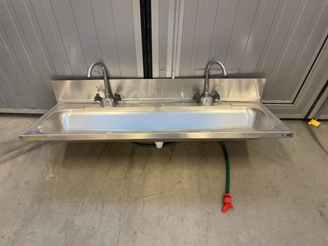 Rostfritt handfat - Auktioner online - Nätauktioner & Konkursauktioner ...