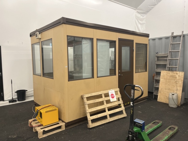 Office shed, Work table 3x2.5 meters - PS Auction - We value the future ...