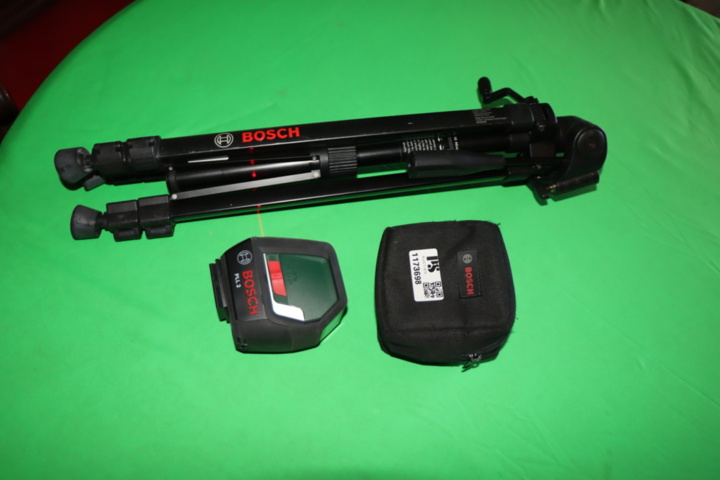 Laser Bosch PLL2 with stand - PS Auction - We value the future ...