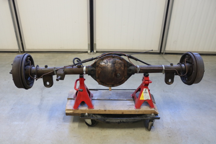 Rear axle Volvo P1800 -61 JENSEN - PS Auction - We value the future ...