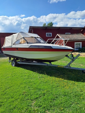 Nidelv 18 DC med 350 V8 och TK trailer - Auktioner online ...