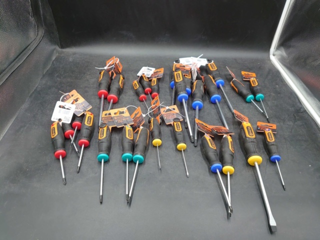 Assortment of Tactix screwdrivers - Shipping included - PS Auction - We ...