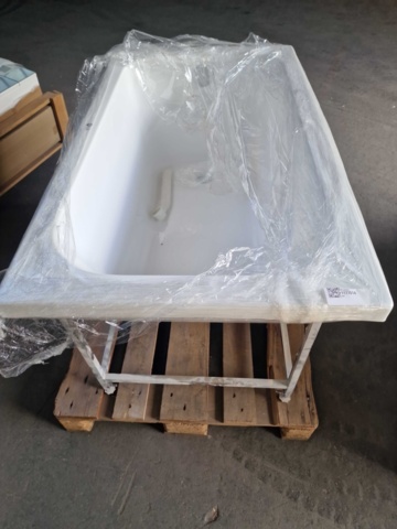 Bathtub built-in demo ex - PS Auction - We value the future - Largest ...