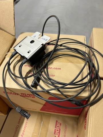 Panel optimizer 20 pcs SOLAREDGE P1100 - PS Auction - We value the ...