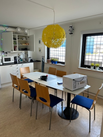 Allt i lunchrum, enligt bilder - Auktioner online - Nätauktioner ...