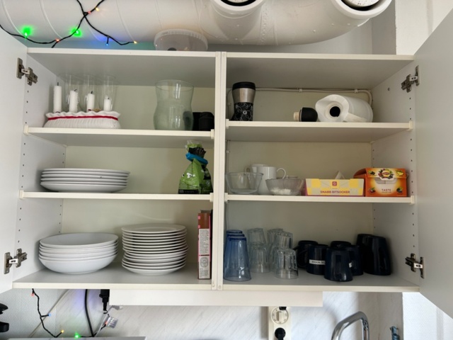 Allt i lunchrum, enligt bilder - Auktioner online - Nätauktioner ...