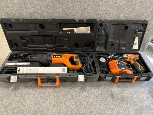 AEG tiger saw and AEG screwdriver - PS Auction - We value the future ...