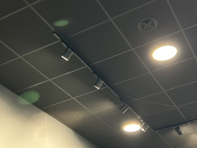 Spotlights on the roof rail (x12 light sources) - PS Auction - We value ...
