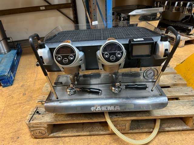 Espresso machine Faema E71E - PS Auction - We value the future ...