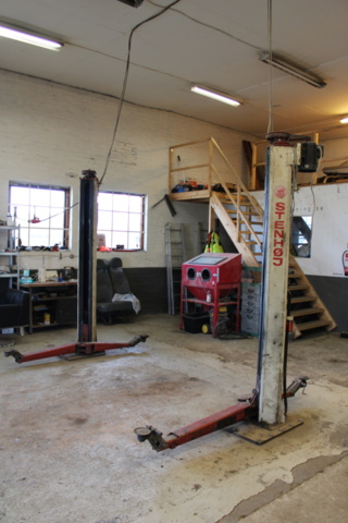 2-pillar lift Stenhøj, 3.2 tonnes, height of pillar 2.5 metres - PS ...