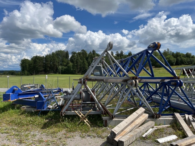 Tower crane Potain H30/40C - PS Auction - We value the future - Largest ...