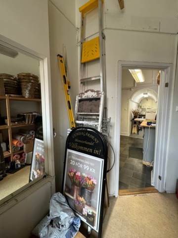 Street talker, ladder, spirit level and more - PS Auction - We value ...