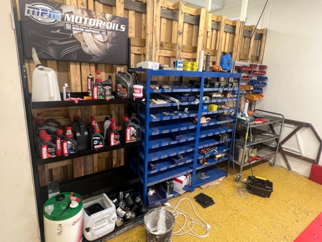 MC Workshop with tools, shelves, tin cabinets, etc - PS Auction - We ...