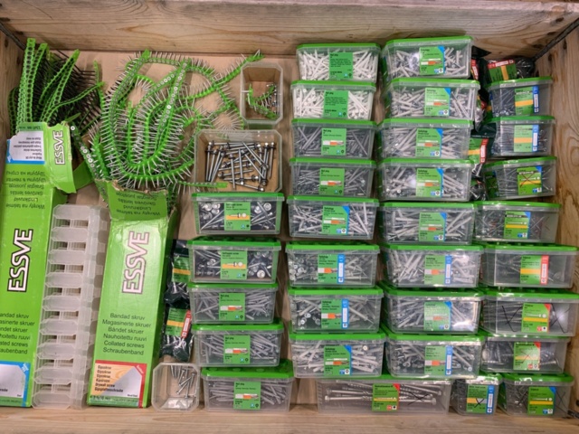 Screw assortment Essve - PS Auction - We value the future - Largest in ...