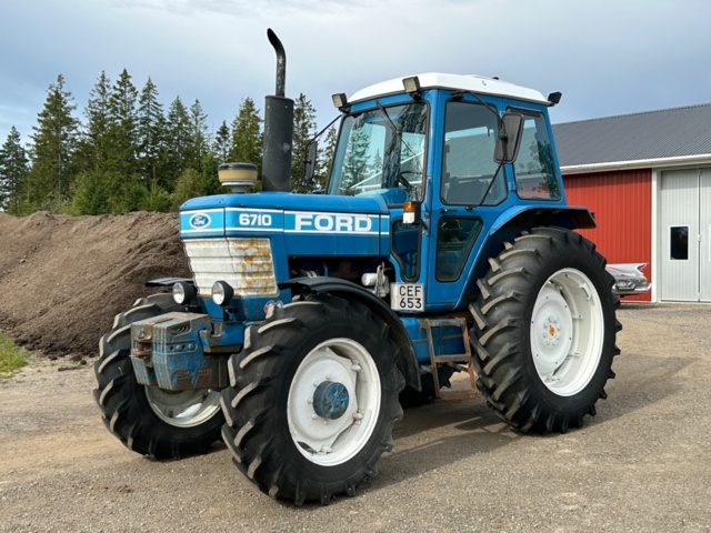 Tractor Ford FM6710 4 WD -1981 - PS Auction - We value the future ...