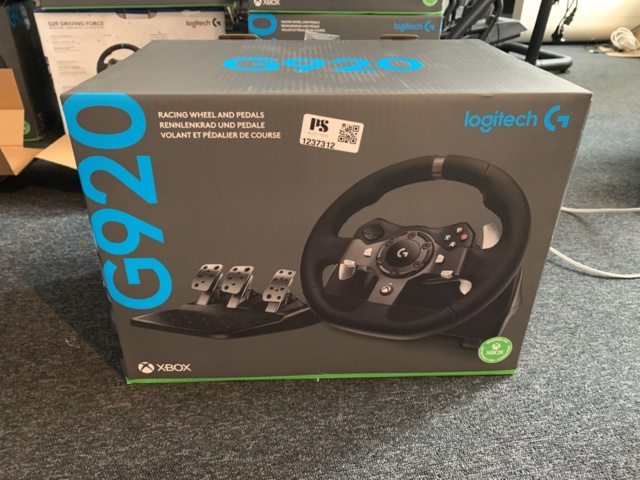 Racing wheel for X-Box/PC with pedals and gear lever Logitech G920 - PS ...