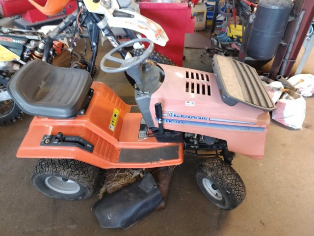 Riding mower Husqvarna LR120 - PS Auction - We value the future ...