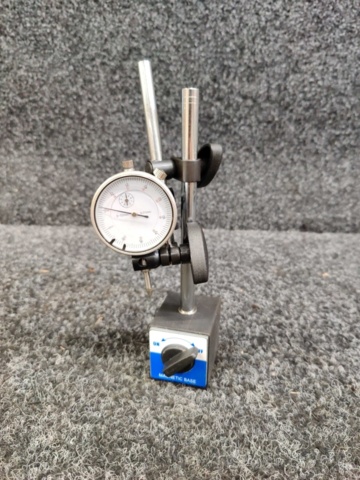 Universal stand with indicator clock - PS Auction - We value the future ...