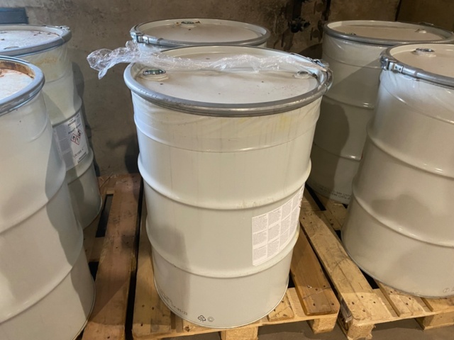 2 Barrels Aropol XO Resin - PS Auction - We value the future - Largest ...