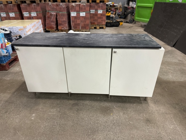 Bench - PS Auction - We value the future - Largest in net auctions