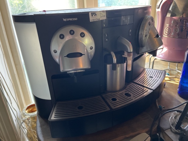 Coffee machine - Nespresso Gemini CS 220 Pro - PS Auction - We value ...