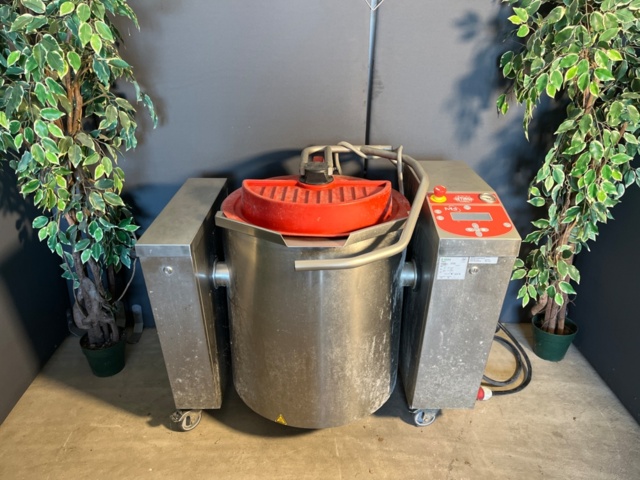 Mobile cooking pot Getinge M4 Mini - PS Auction - We value the future ...