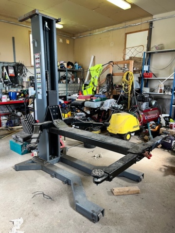 Mobil billyft/enpelarlyft - QJY 2.5-H - Auktioner online - Nätauktioner ...