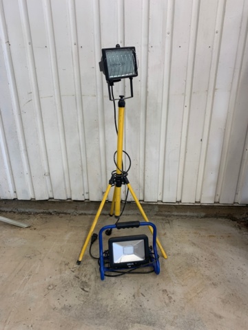 2 work lamps - PS Auction - We value the future - Largest in net auctions