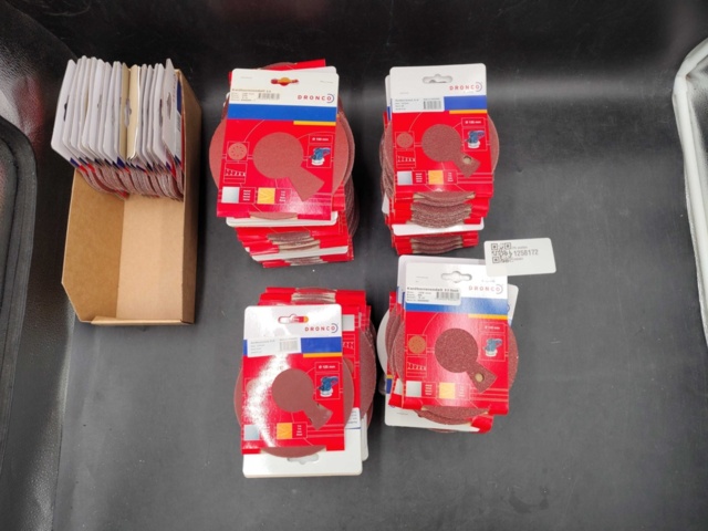 About 60 Dronco velcro washers - Shipping included - PS Auction - We ...