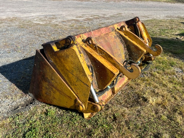 Hydraulic grab bucket, large BM - PS Auction - We value the future ...