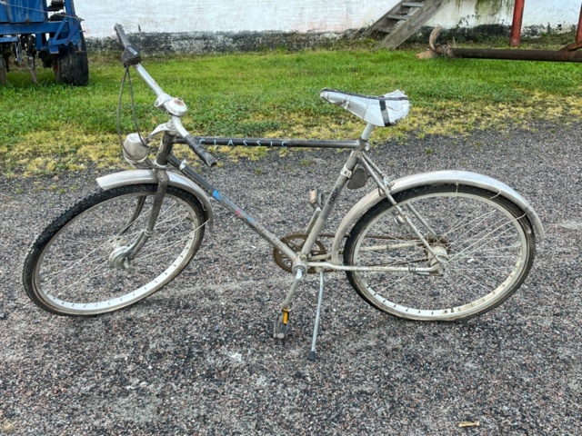 3st cyklar, DBS, Dacke och Yosemite - Auktioner online - Nätauktioner ...