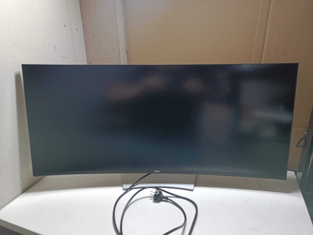 Dell 'Ultrasharp curved computer monitor U4021QW - PS Auction - We ...