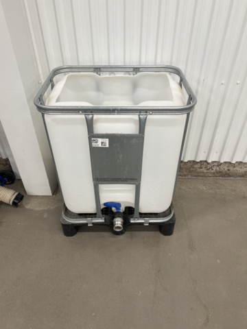 1st IBC container, 300l, - PS Auction - We value the future - Largest ...