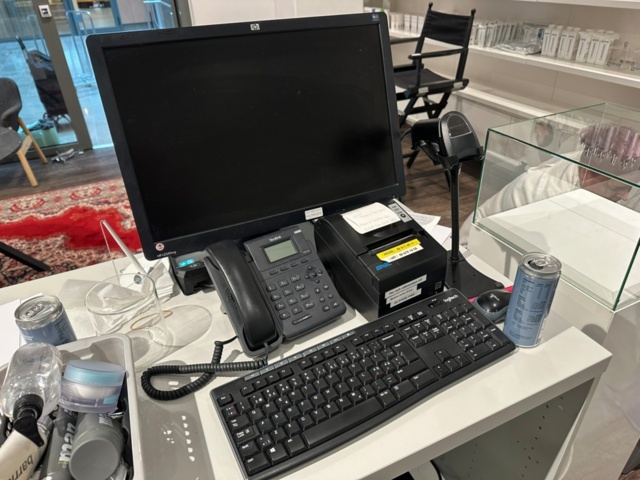 Monitor, receipt printer, scanner, keyboard (not shown otherwise) - PS ...