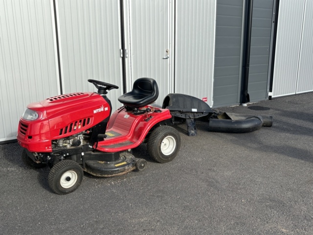 Lawn mower tractor MTD - PS Auction - We value the future - Largest in ...