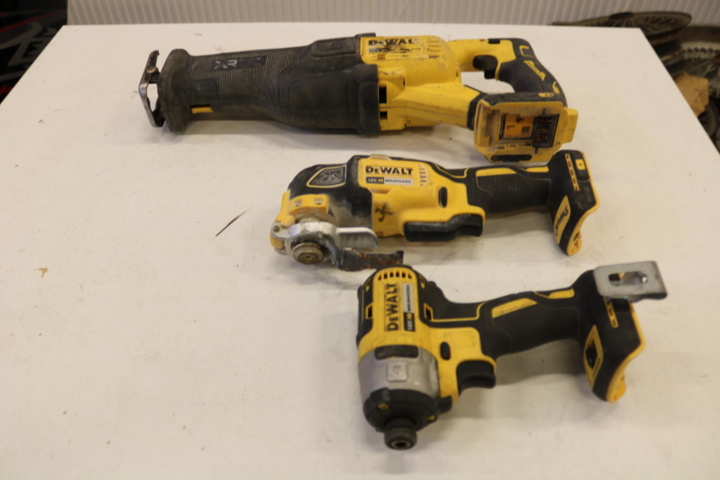DeWalt package with 3 machines. - PS Auction - We value the future ...