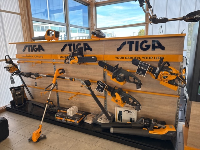 Collectibles: STIGA Garden tools (chainsaws, leaf blowers, trimmers ...
