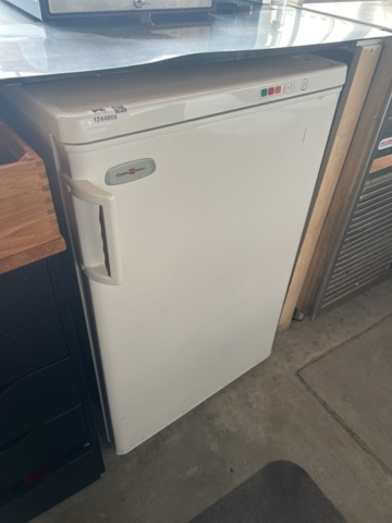 Freezer - Elektro Helios FG 1400 - PS Auction - We value the future ...