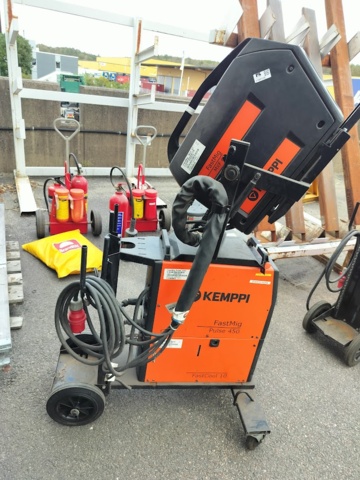 Kemppi fastMig pulse 450 with trolley and cabling - PS Auction - We ...