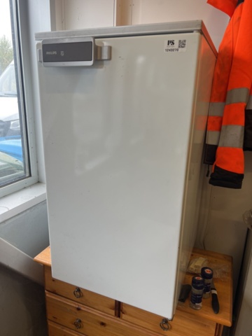Refrigerator Philips and various kitchen appliances - PS Auction - We ...