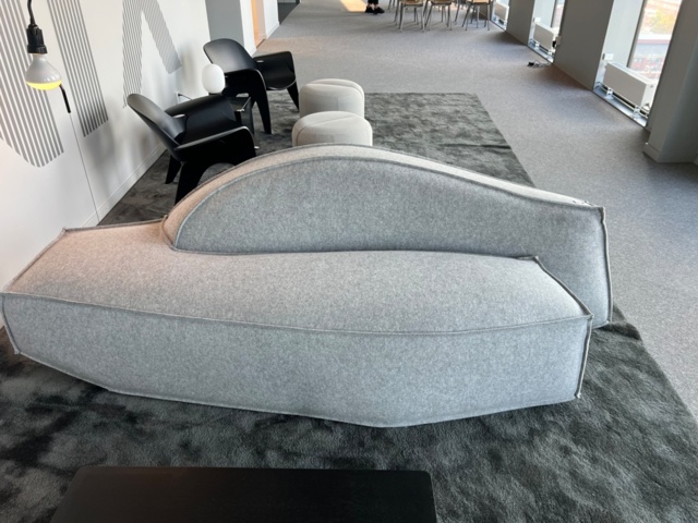 Sofa Airberg Offecct (w2340 x d590 x h720 sh410) - PS Auction - We value the future - Largest in ...