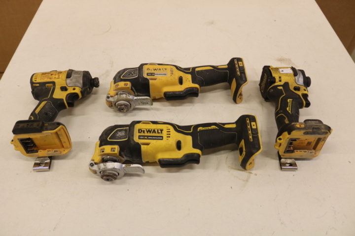 DeWalt package with 4 machines - PS Auction - We value the future ...