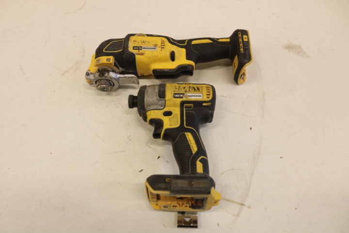DeWalt package with 2 machines - PS Auction - We value the future ...