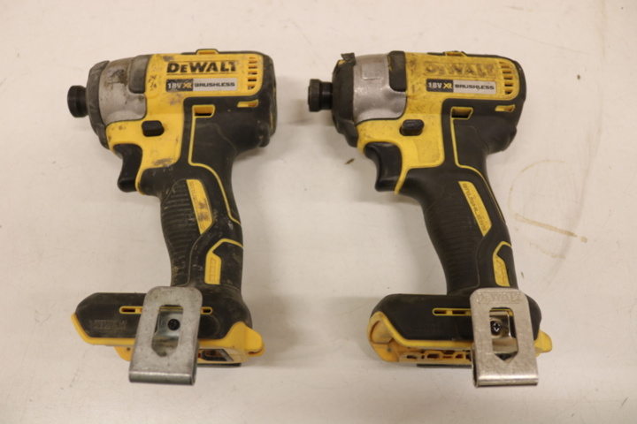 DeWalt package with 2 machines - PS Auction - We value the future ...